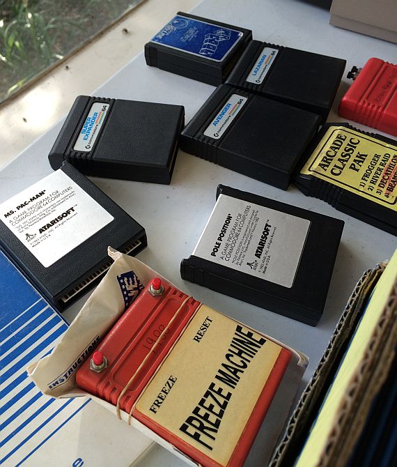 8-Bit Battle: Atari XEGS vs Commodore 64 | AUSRETROGAMER